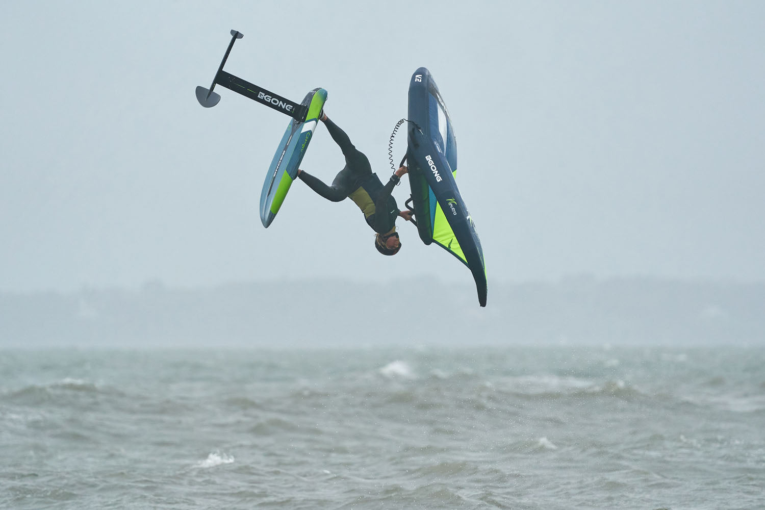 PHOTO: INVERTED ON THE NEUTRA V2! – GONG Galaxy