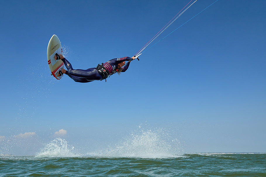 PHOTO : summer kite surfing !!! – GONG Galaxy