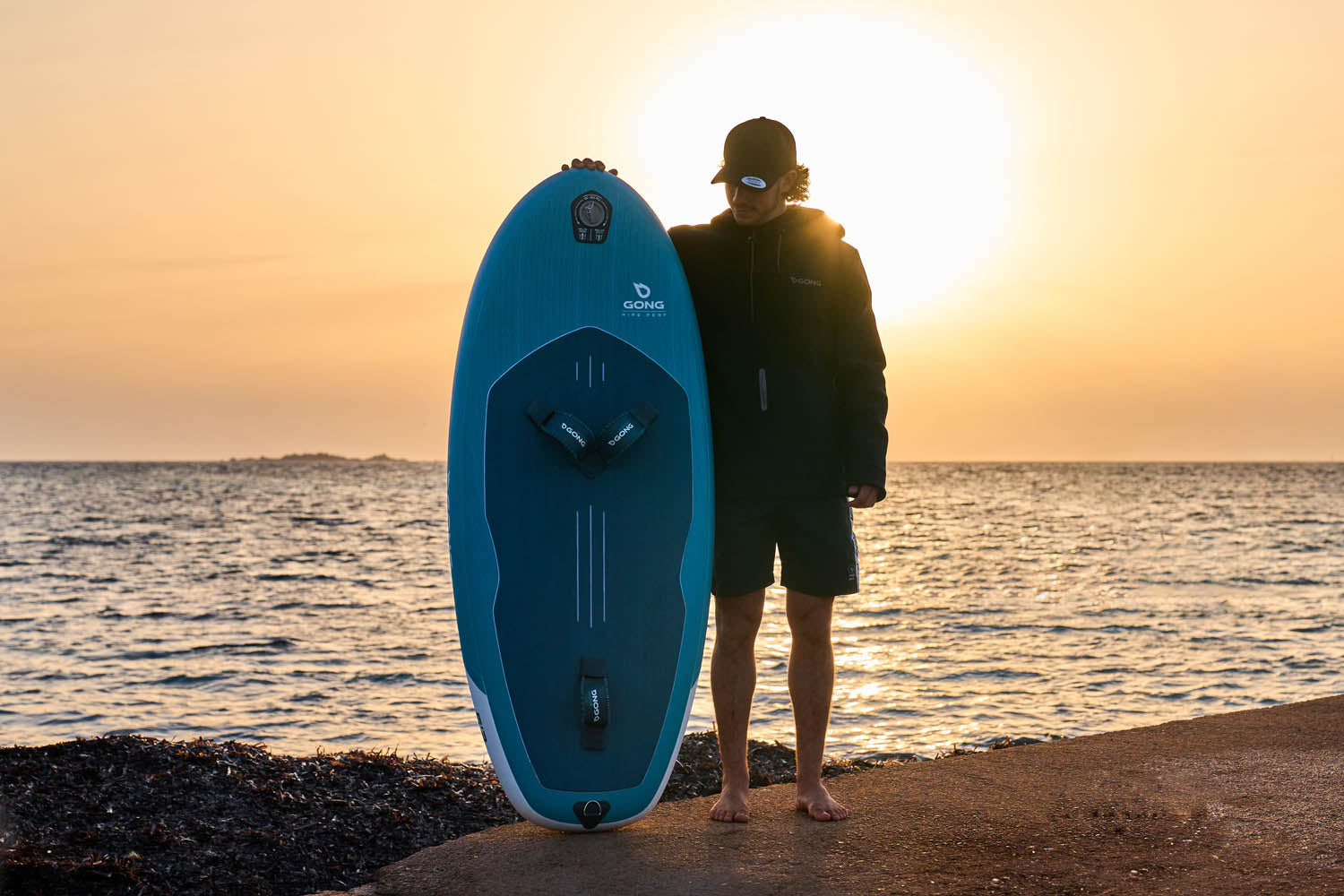 Tout savoir sur les GONG Wing foil Board Inflatable HIPE Perf - GONG ...